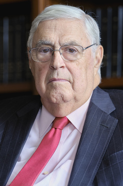 Investors Sue in New York Over $440M International Crypto Ponzi Scheme ...