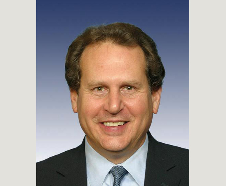 'Trailblazer & Tireless Freedom Fighter:' Lincoln Díaz-Balart dies at 70