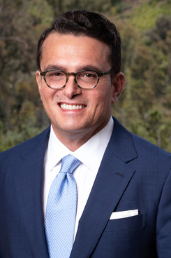 Chicago Jury Returns Defense Verdict in $2B Trial Over Pit Traders| Law.com